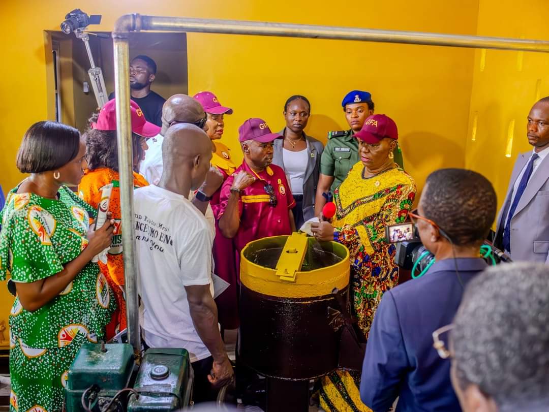 A’IBOM FIRST LADY DONATES BRAND NEW, FULLY EQUIPPED CASSAVA/PALM OIL ...