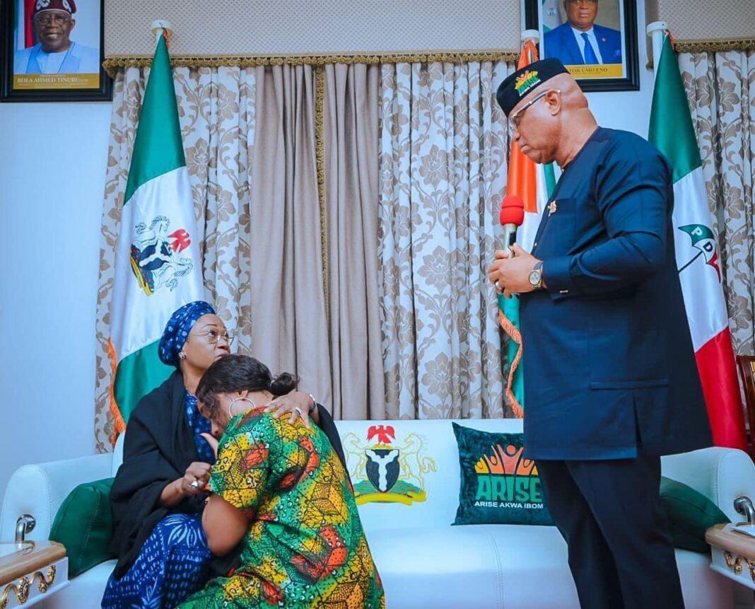GOVERNOR UMO ENO INTRODUCES MRS. HELEN ENO OBEREKI TO CONTINUE THE LEGACY OF SERVICE | Akwa Ibom ...
