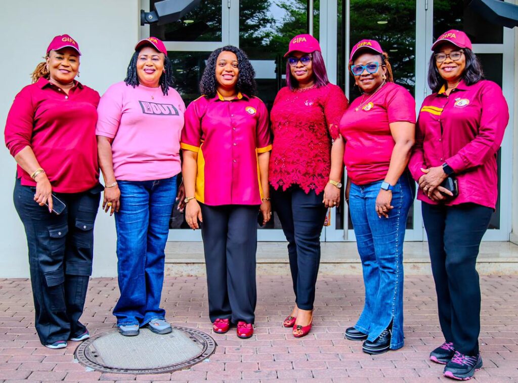 LADY HELEN ENO OBAREKI SHOWERS LOVE ON INMATES OF CHILDREN’S HOME IN ...